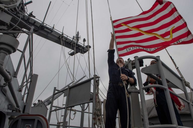 Navy returning to traditional blue-and-white flag after 17 years of ...