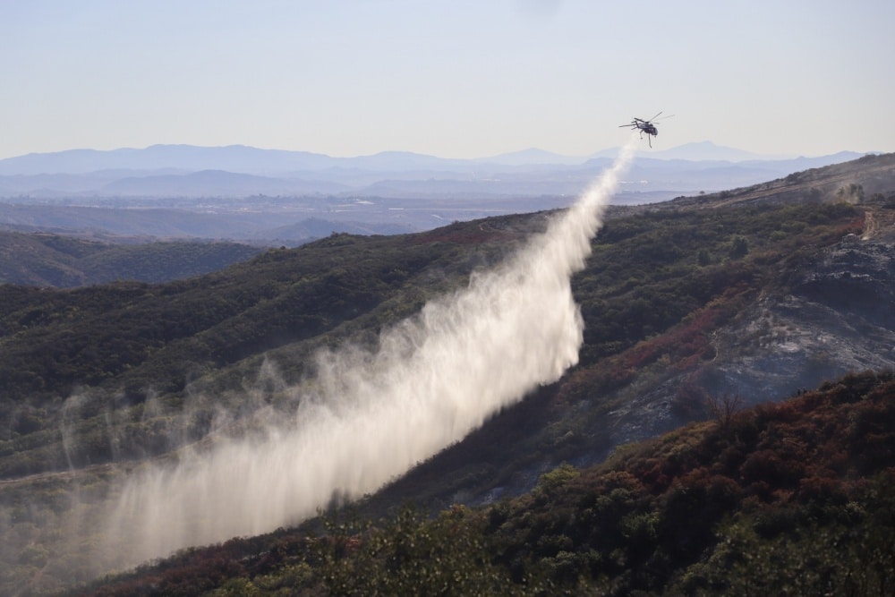 VIDEOS: Brush fire scorches 140 acres on Camp Pendleton; blaze in mop ...