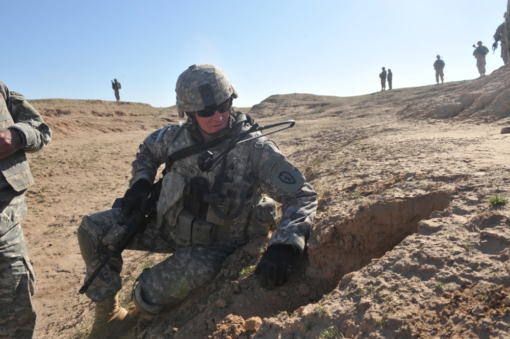 Hollywood actor who joined Army gets hero award | American Military News