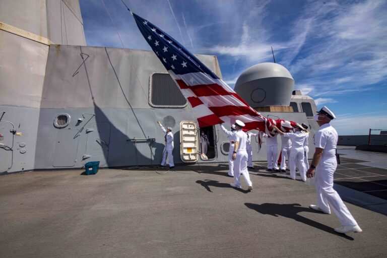 Pics/Video: Here’s the US Navy ship built with World Trade Center steel ...