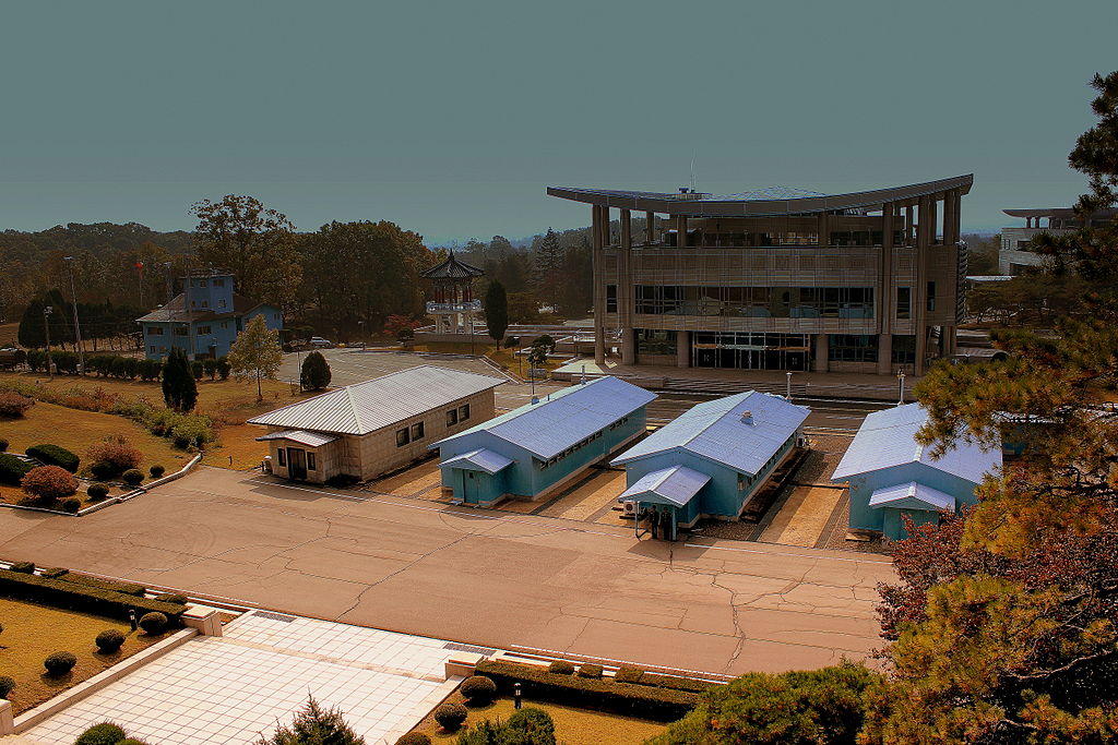 Koreas ready for joint guard duty as DMZ truce village gets new look ...