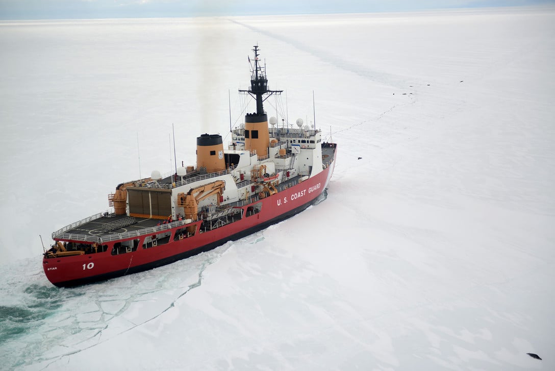 Coast Guard polar icebreaker project moves ahead with new contract ...