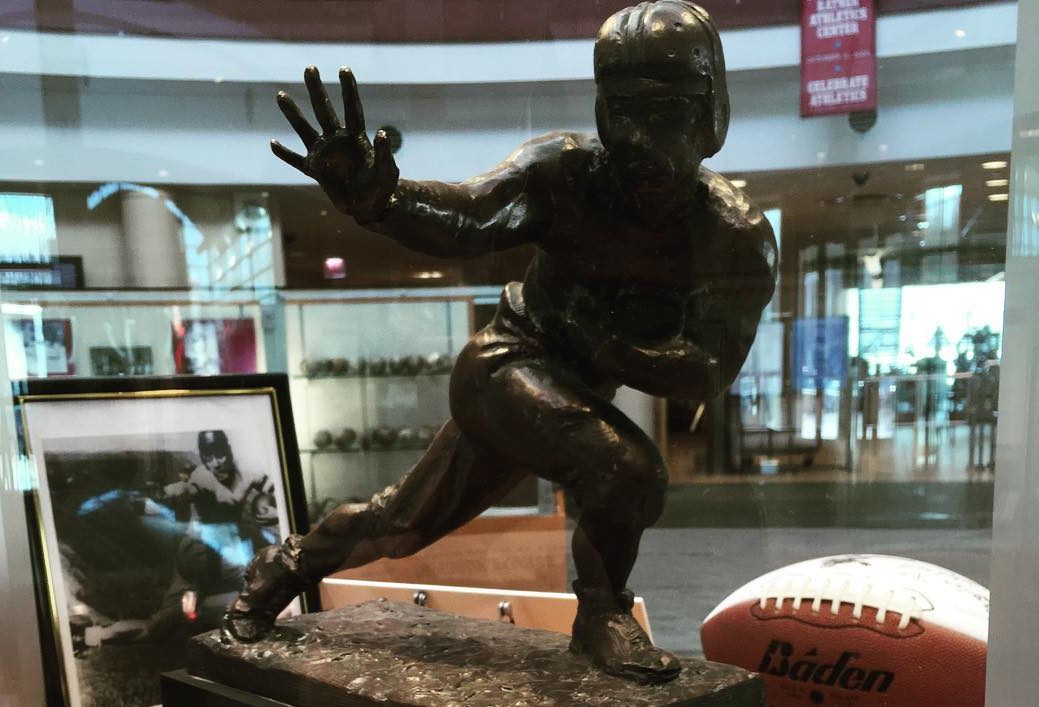 Joe Bellino, Navy's first Heisman Trophy winner, dies at age 81 ...