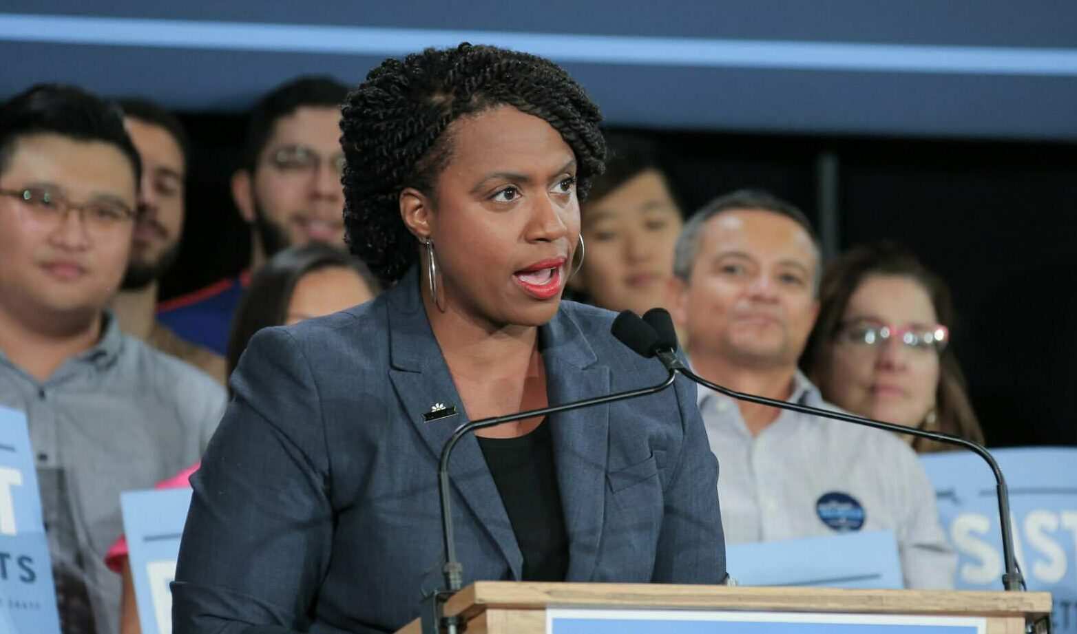 'Squad' Rep. Pressley demands changing gun sale age limit to 21, voting ...