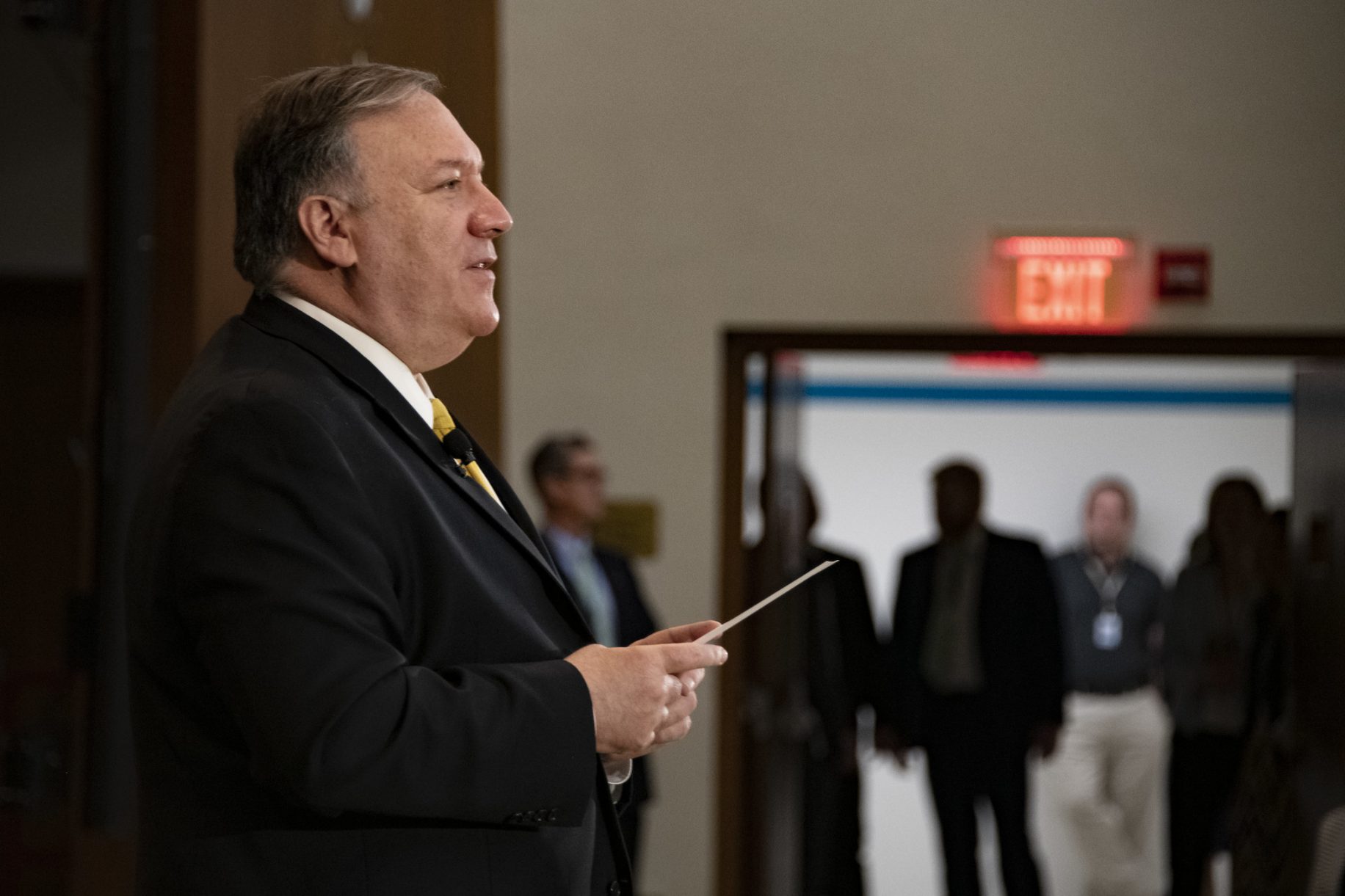 Us Orders Diplomats Families To Leave Sri Lanka Warns Of Possible