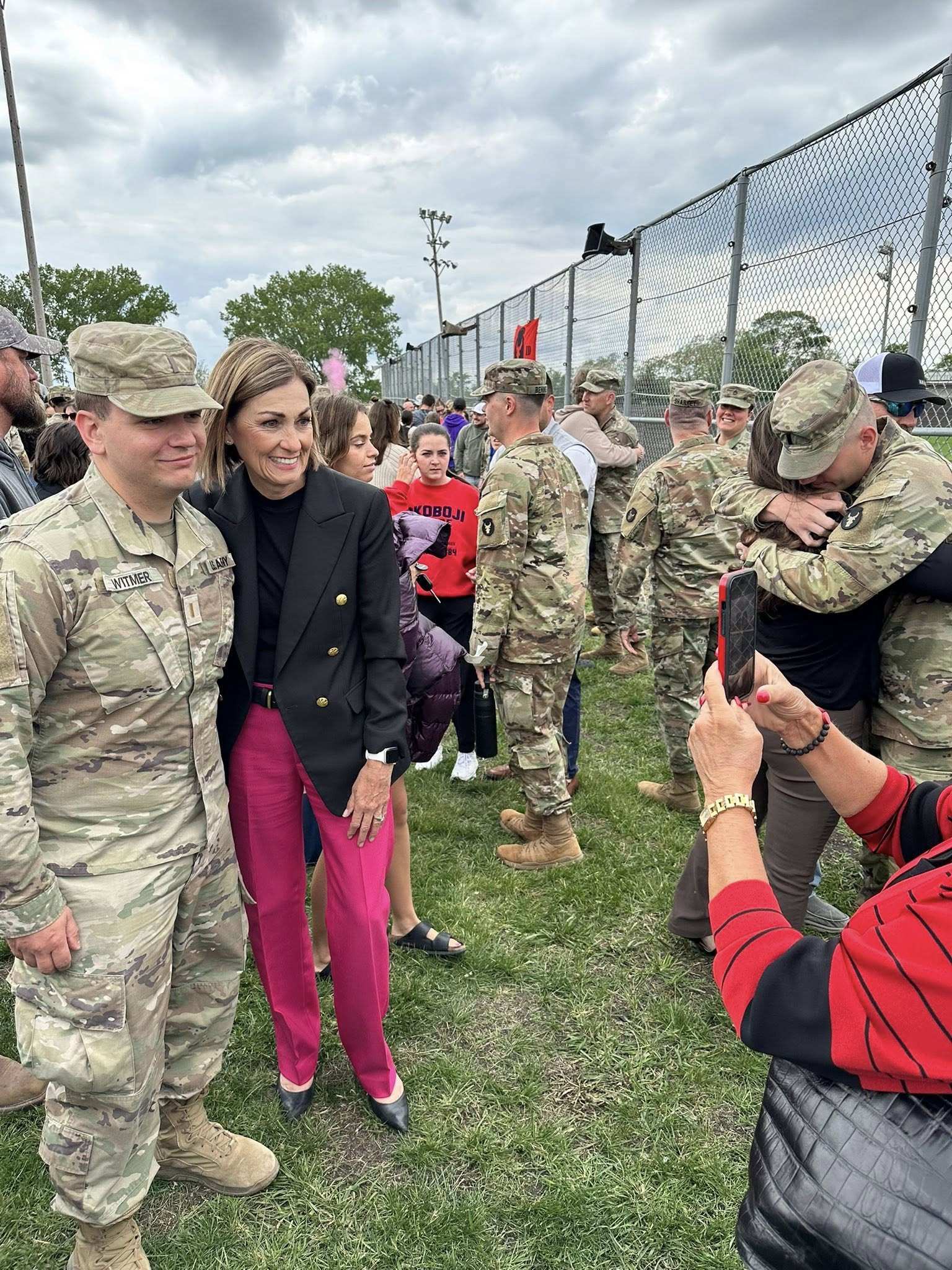 Families send off Iowa National Guard soldiers in Iowa City for yearlong deployment - Call ...