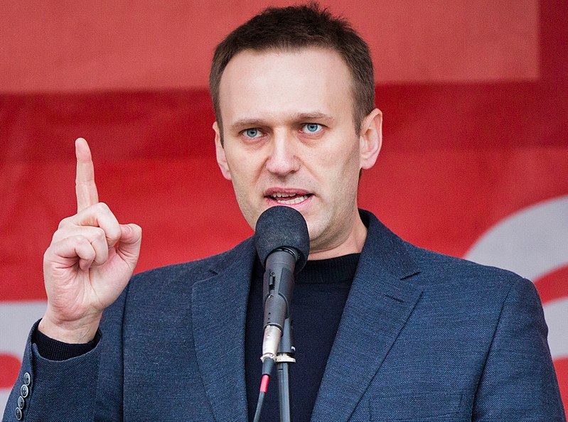 Alexei Navalny’s team says water bottle from hotel room has evidence of ...