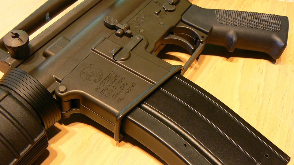3 senators introduce 'assault weapons' ban for 205 guns, high-capacity ...