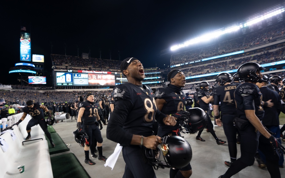 In photos: Army bests Navy for third year straight in 119th football ...