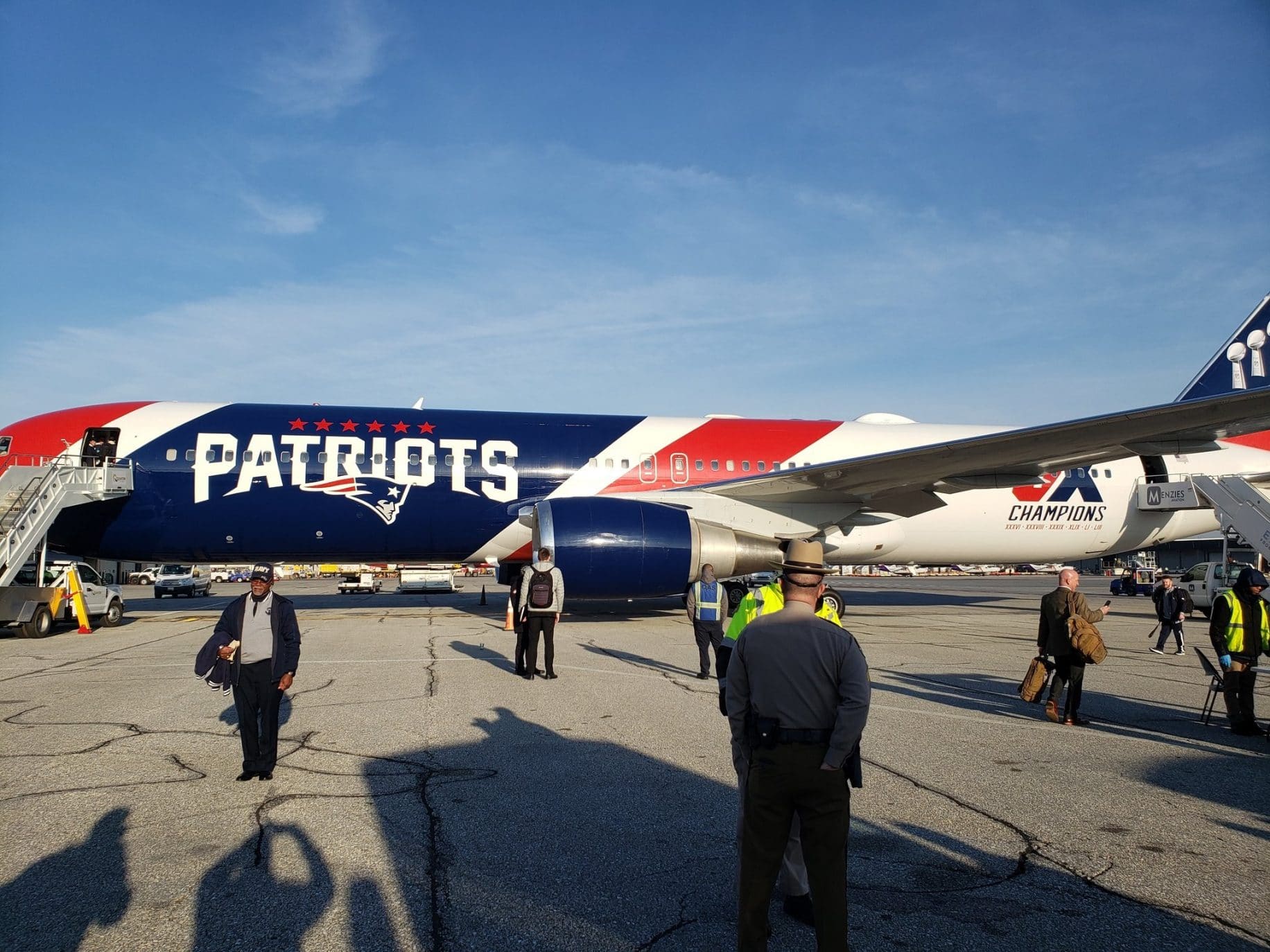 PHOTO: Patriots loan Navy football team plane to get to Liberty Bowl ...
