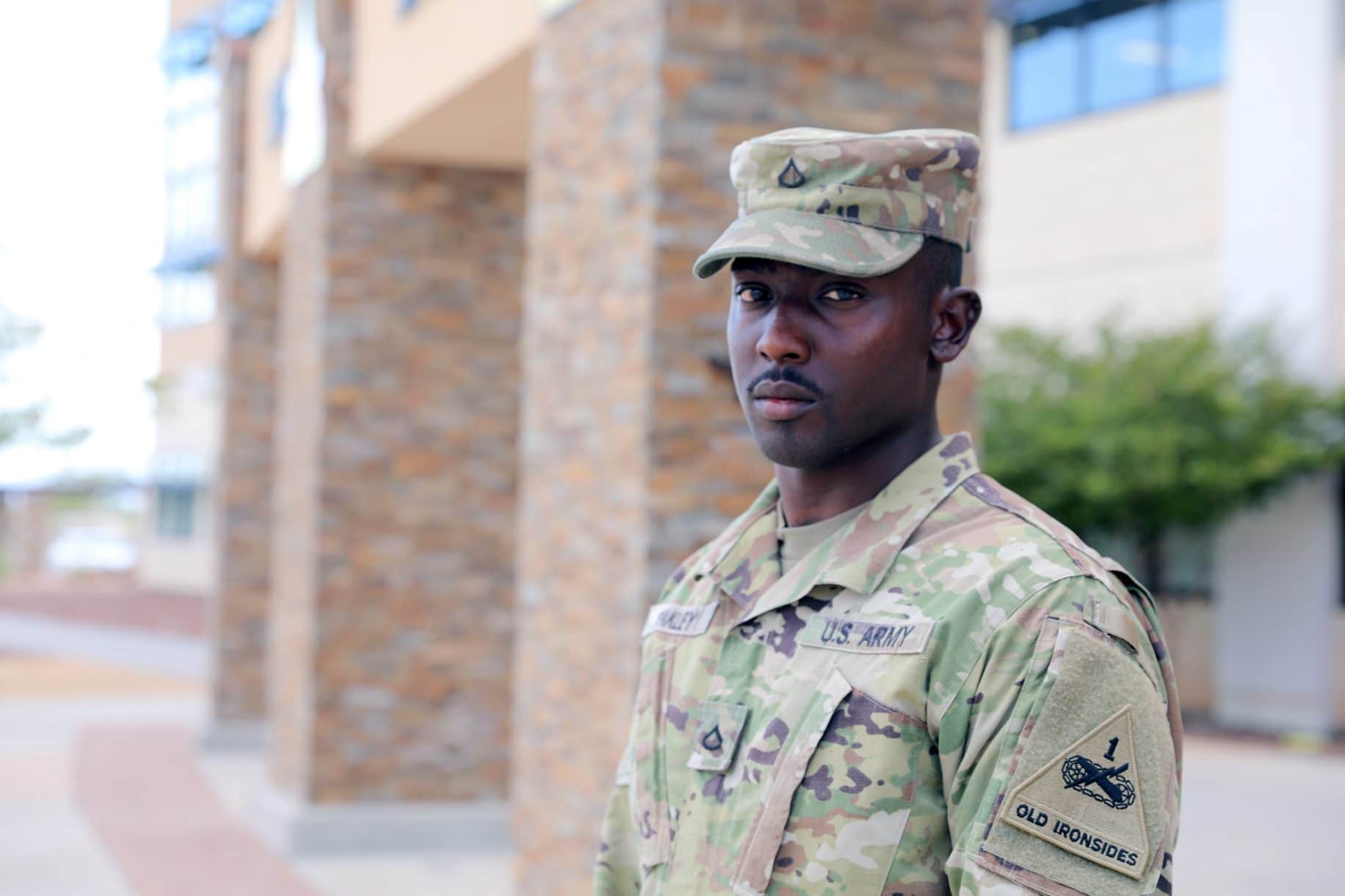 Army soldier who saved kids during El Paso shooting found dead at Fort ...
