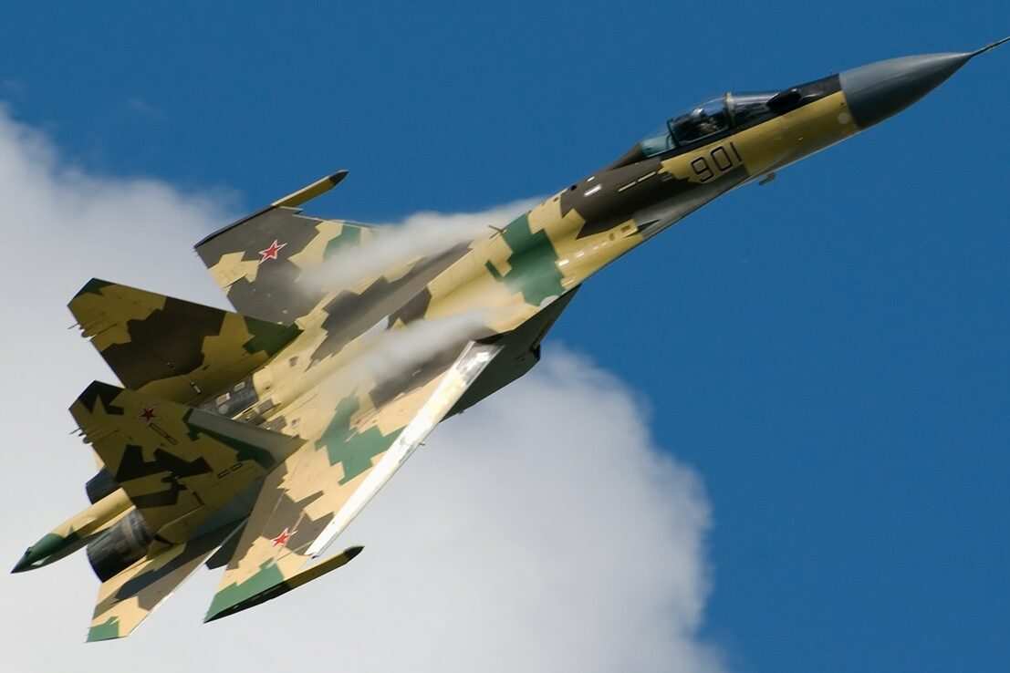 Inverted Russian fighter jet buzzes US Navy plane at 25 feet away ...