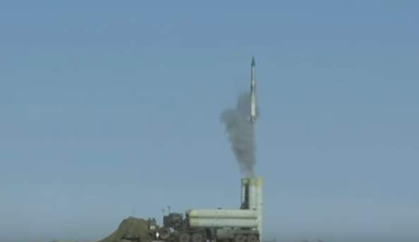 This is the advanced missile-defense system Russia is selling to US ...