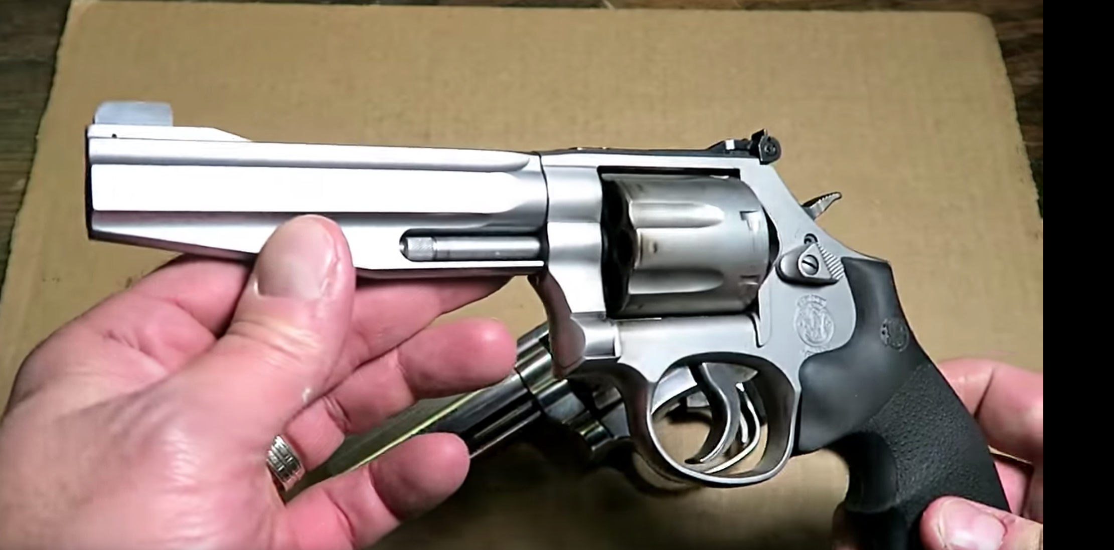 Revolvers are amazing - watch this S&W model 686 wheel gun review ...