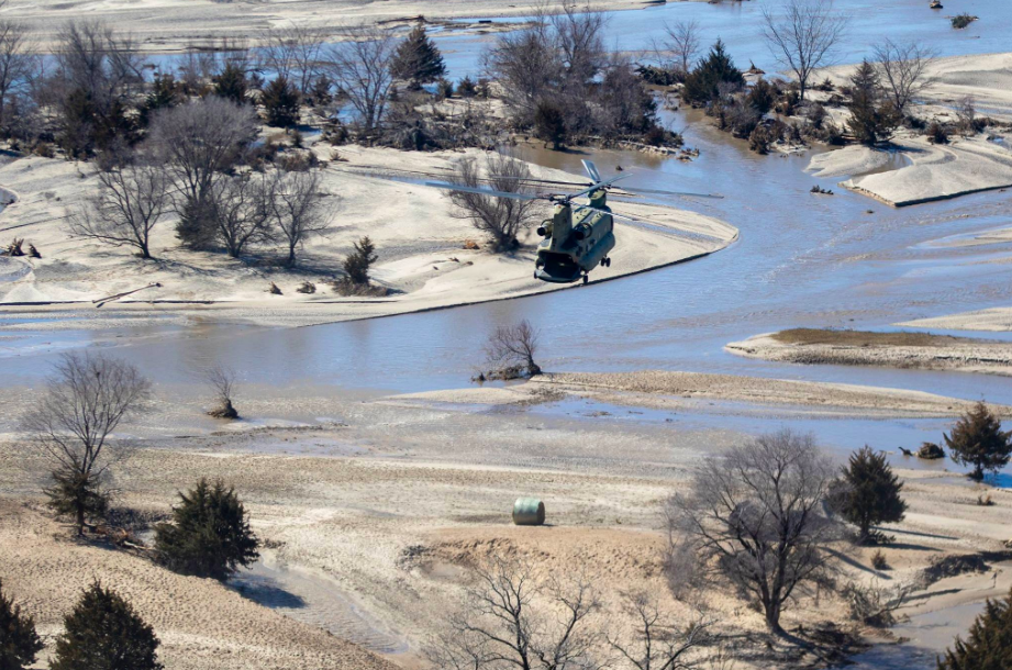 VIDEO: Chinook drops hay for stranded NE cattle after flooding ...
