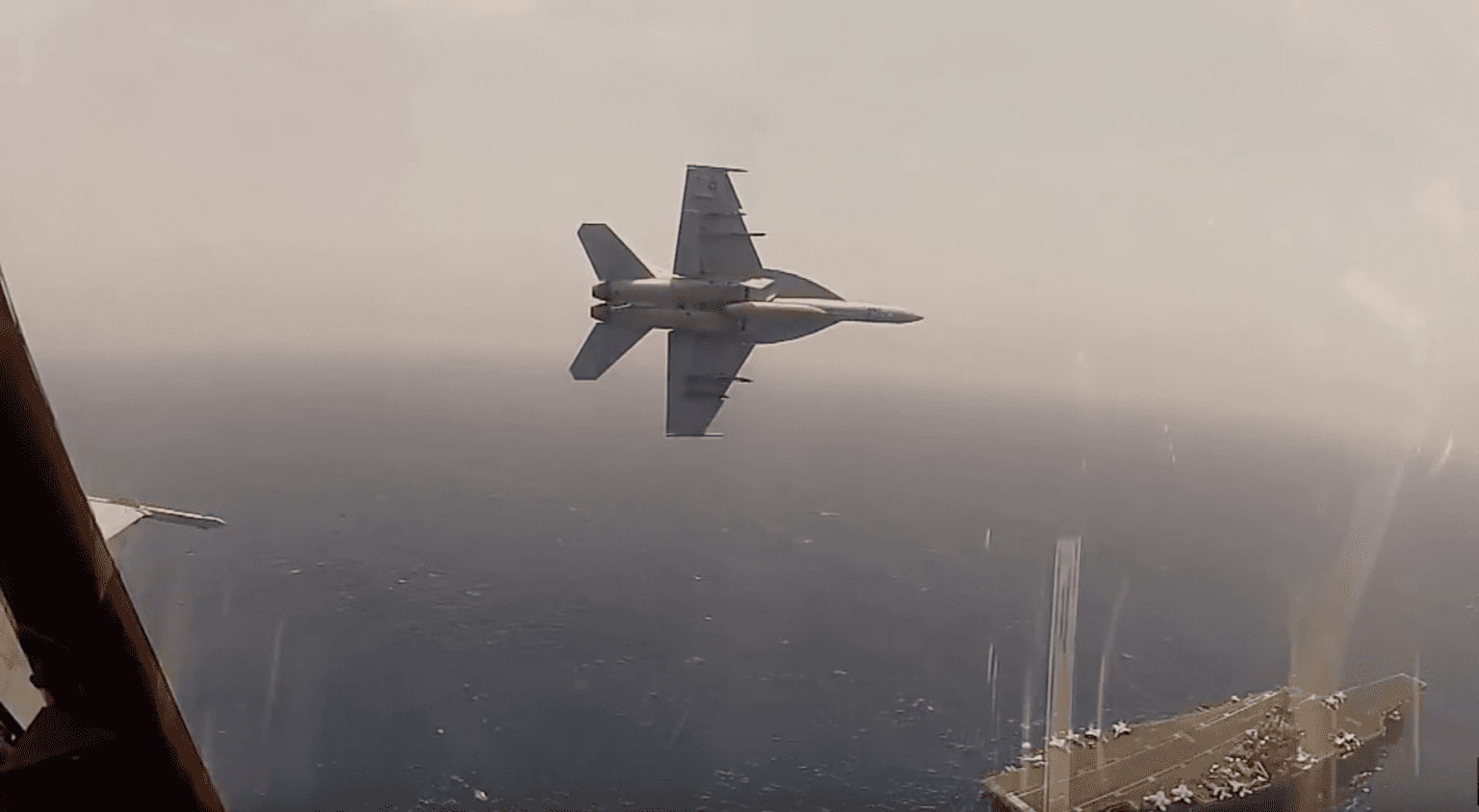Spectacular cockpit footage of F/A-18 Hornets and Super Hornets (VIDEO ...