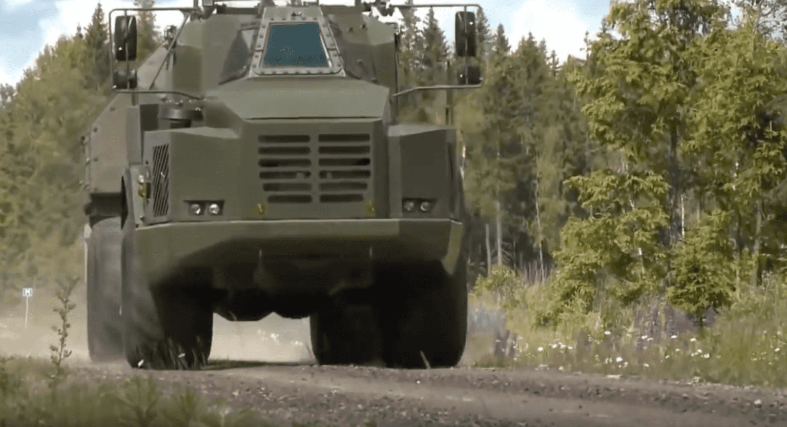 Watch the world's fastest Howitzer in action | American Military News