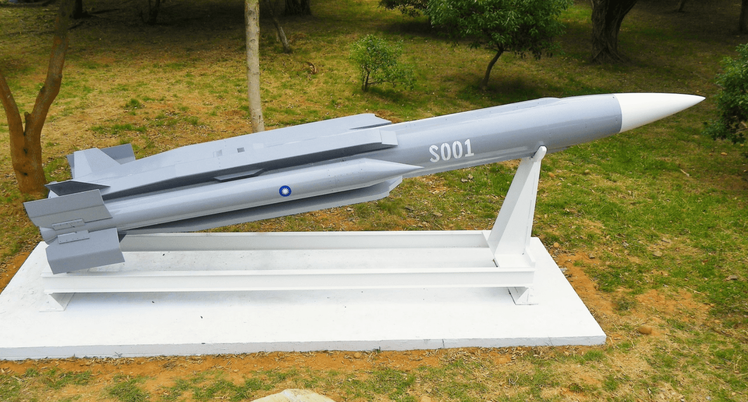 Taiwan says its supersonic missiles can strike Beijing | American ...