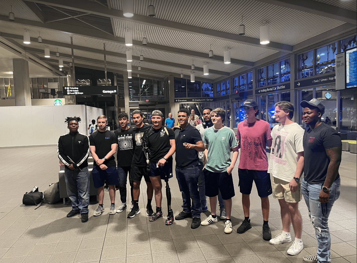 Double amputee Marine returns home for first time since 2021 Kabul ...