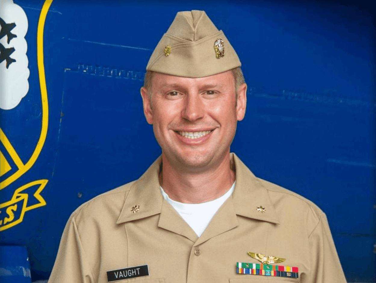 Navy Blue Angels select first ever female F/A-18 pilot | American ...