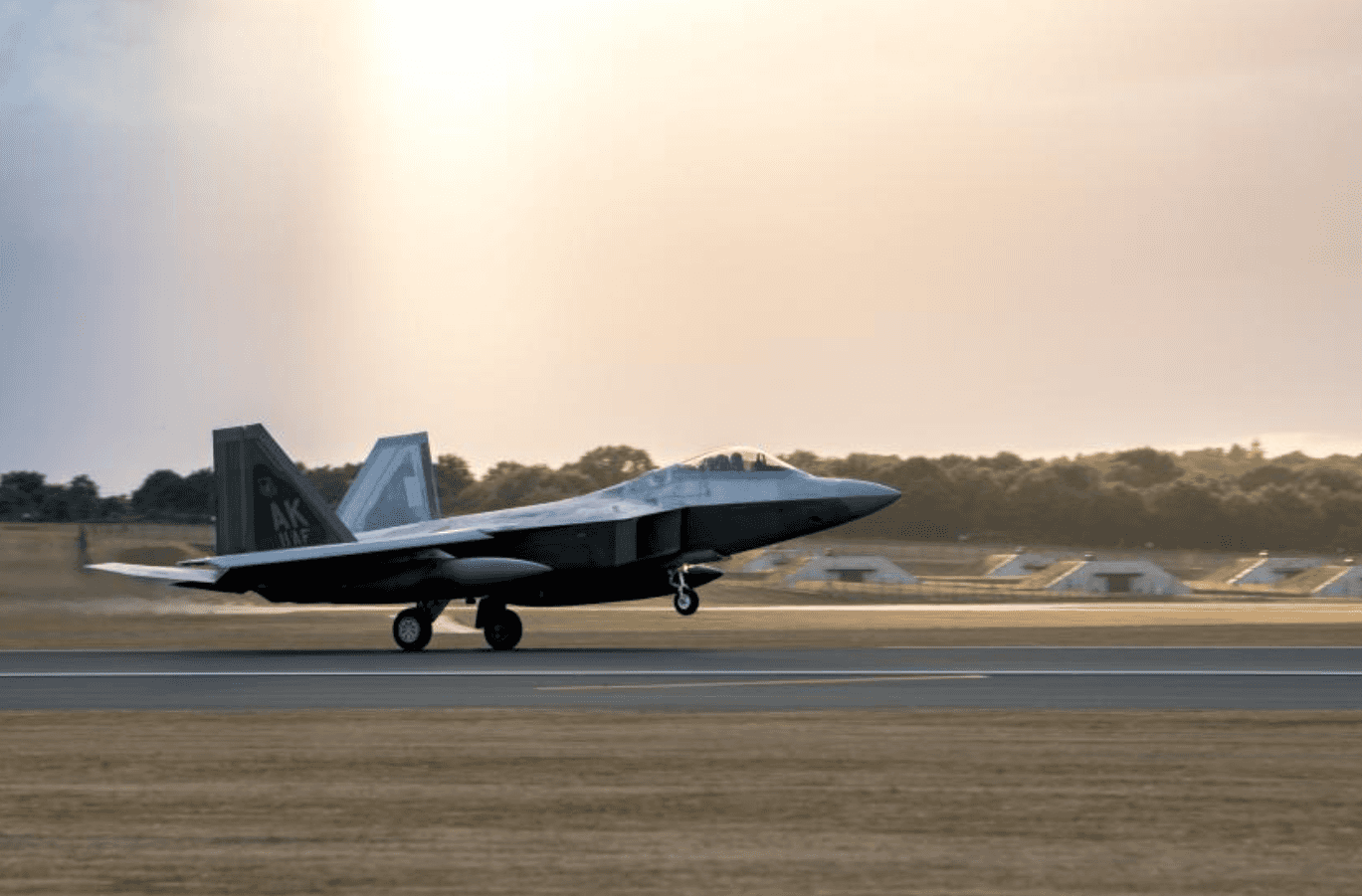 Pics: US deploying F-22 fighter jets near Ukraine | American Military News