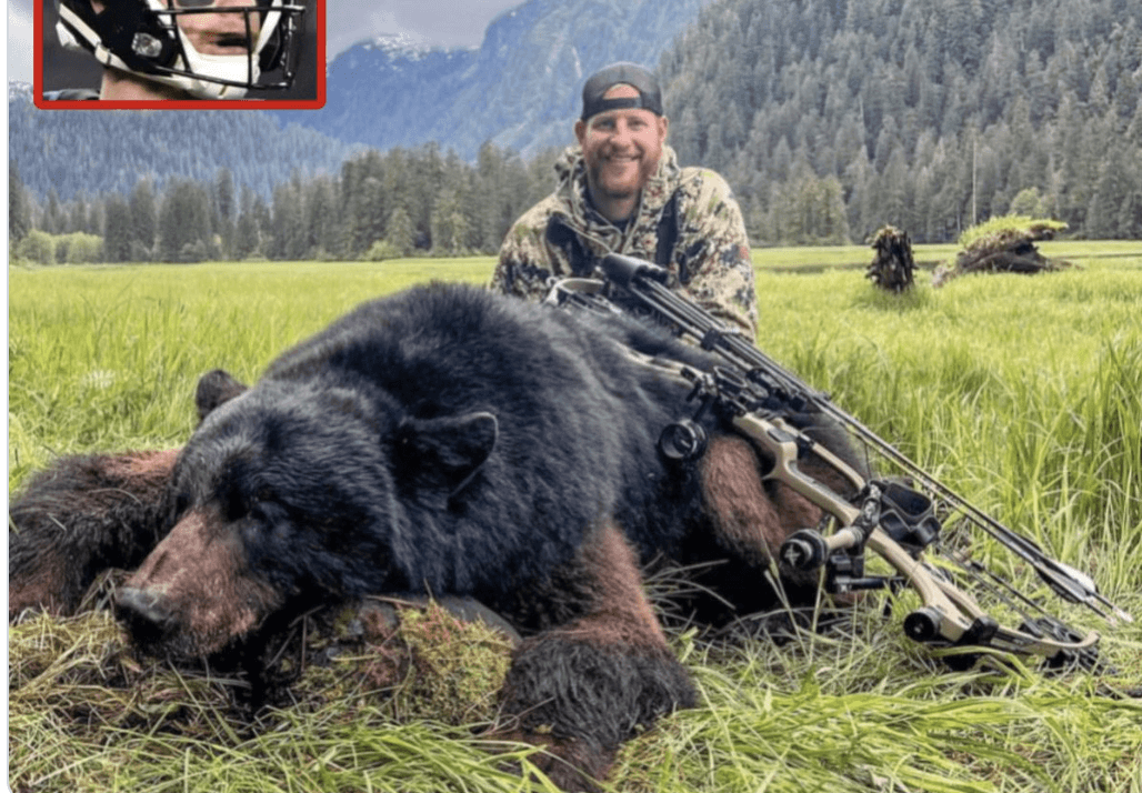 Pic: Fmr. NFL quarterback's bear hunting photo sparks outrage