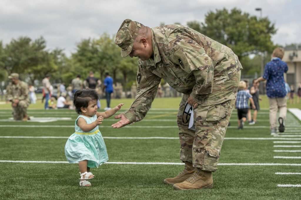 Pics: 700 Texas National Guard soldiers deploy for Middle East ...