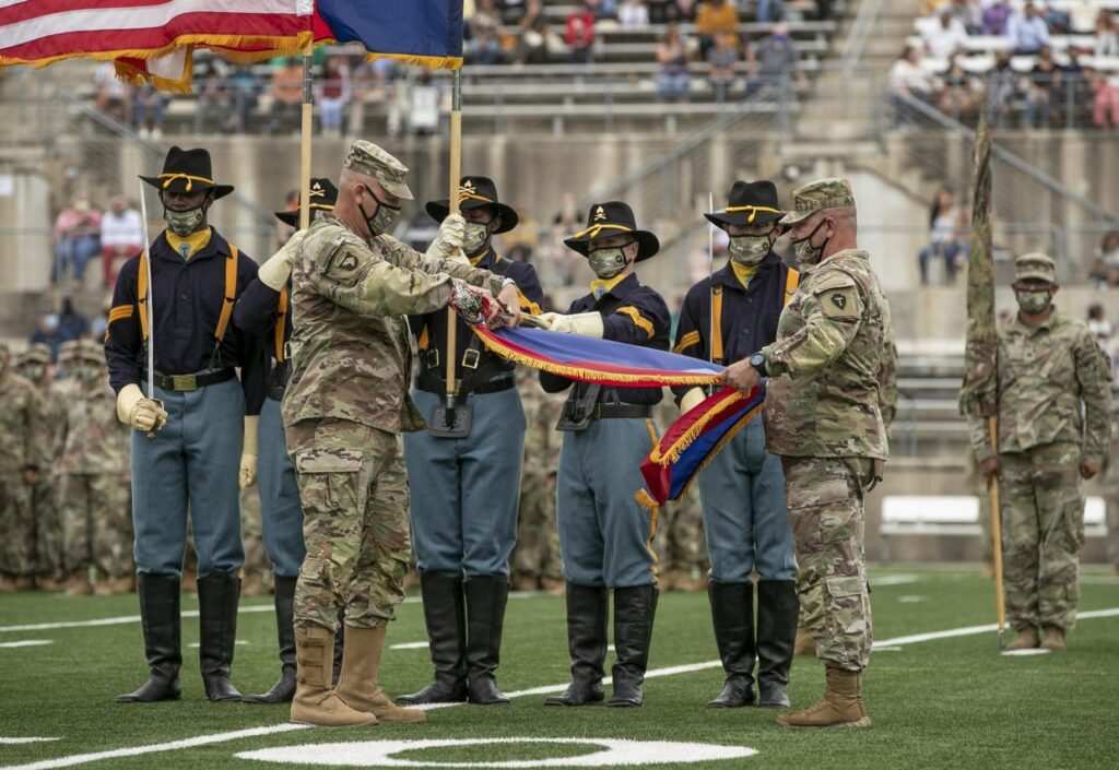 Pics: 700 Texas National Guard soldiers deploy for Middle East ...