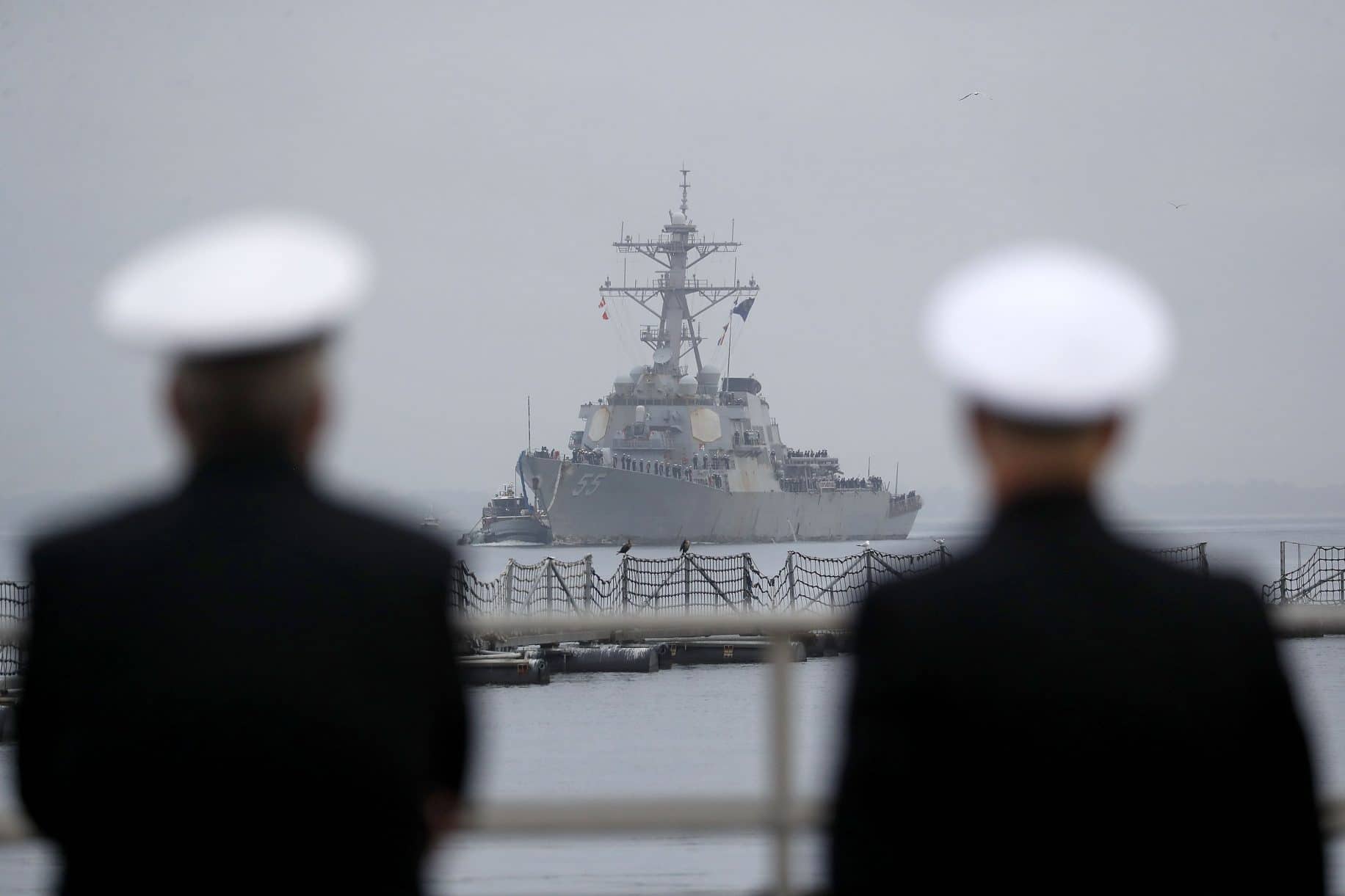 After record-setting 215 days at sea, a long-awaited homecoming for USS ...