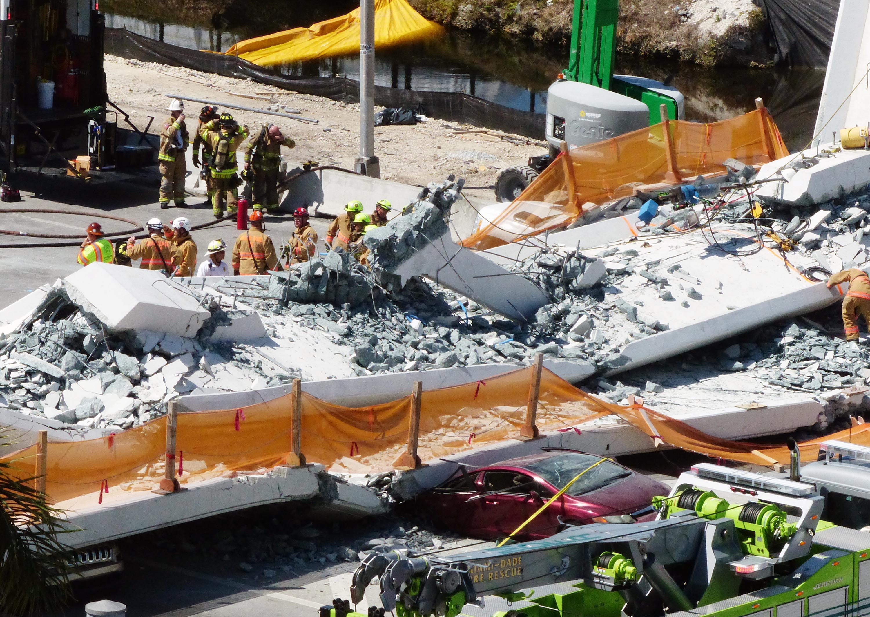 ‘At least’ 6 fatalities in Miami pedestrian bridge collapse | American ...