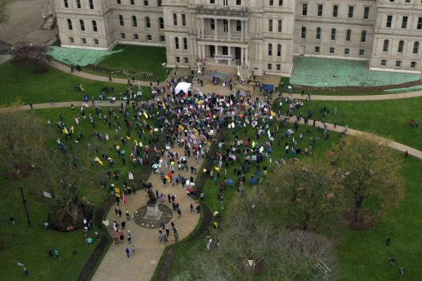 Pics/Videos: Hundreds storm Michigan Capitol to protest state lockdown ...