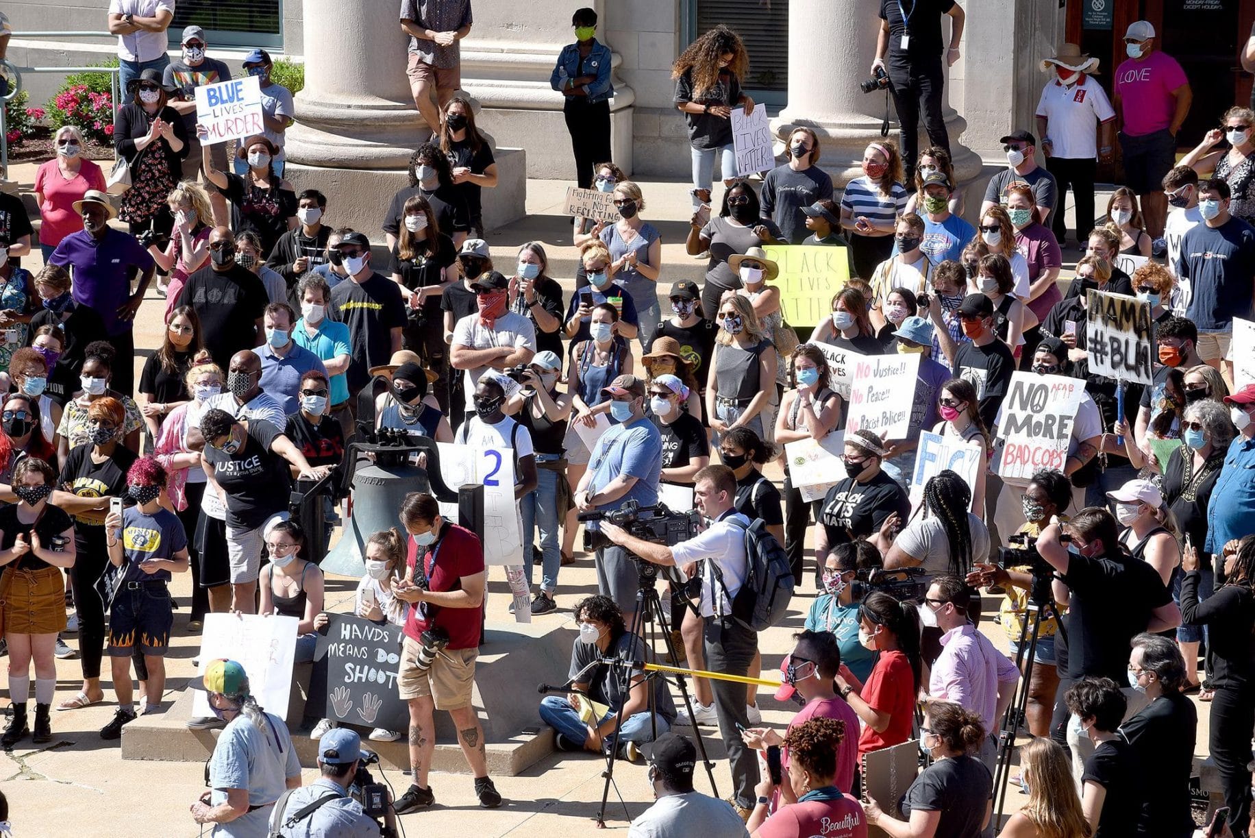 SC Gov. McMaster says National Guard 'on alert' if violent protests ...