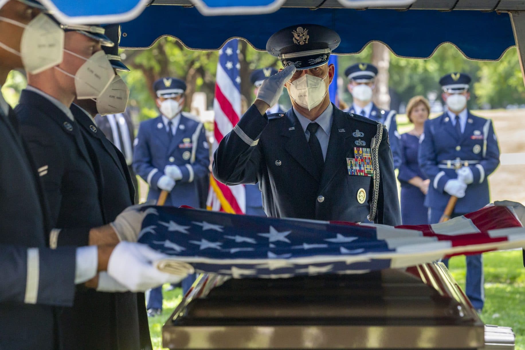 Video/Pics: POW in Vietnam and longtime TX congressman Sam Johnson ...