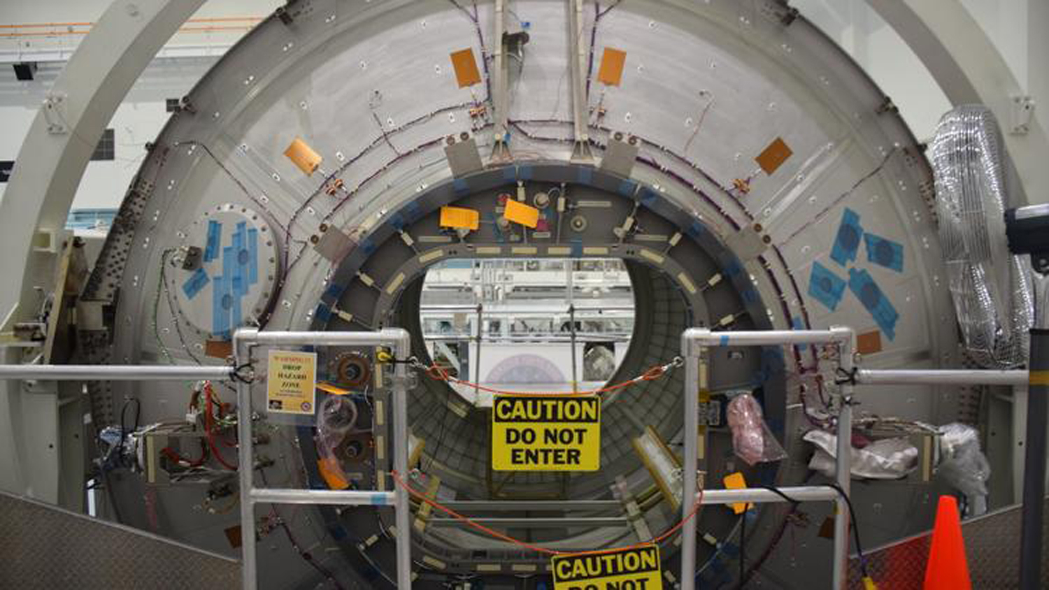 Lockheed Martin gives first look into where astronauts may live on ...