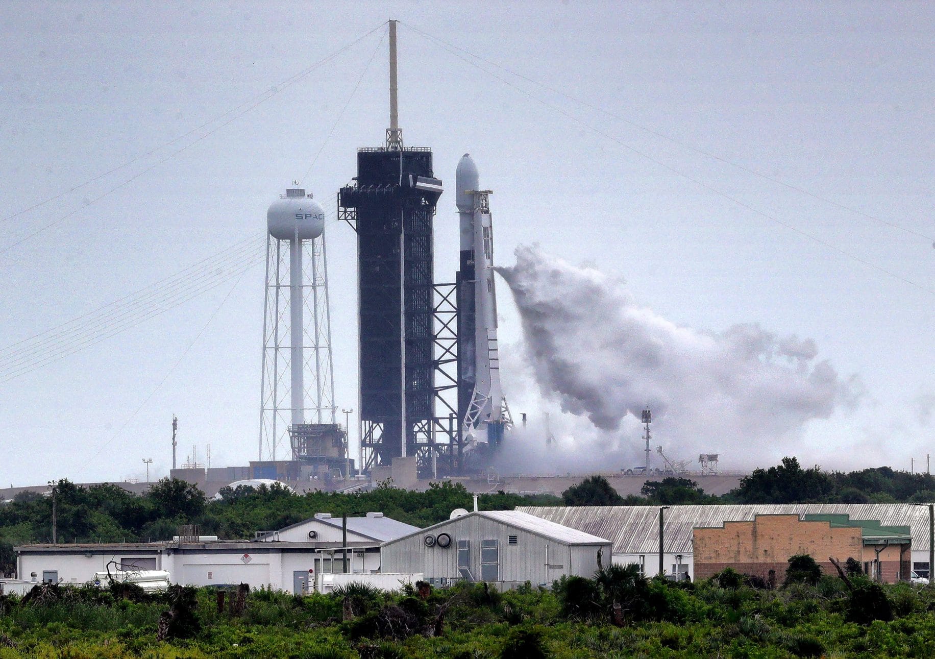 SpaceX, ULA land massive $653 million military launch contract for US ...