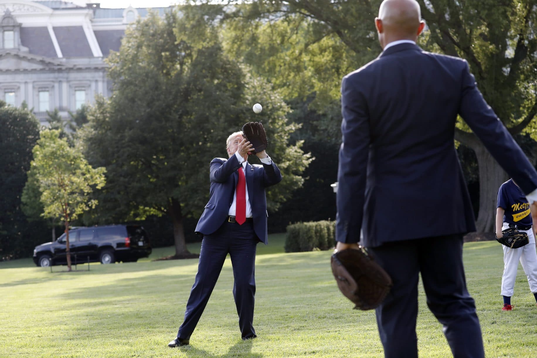 Trump says he will throw out first pitch at Yankee Stadium Aug. 15 ...