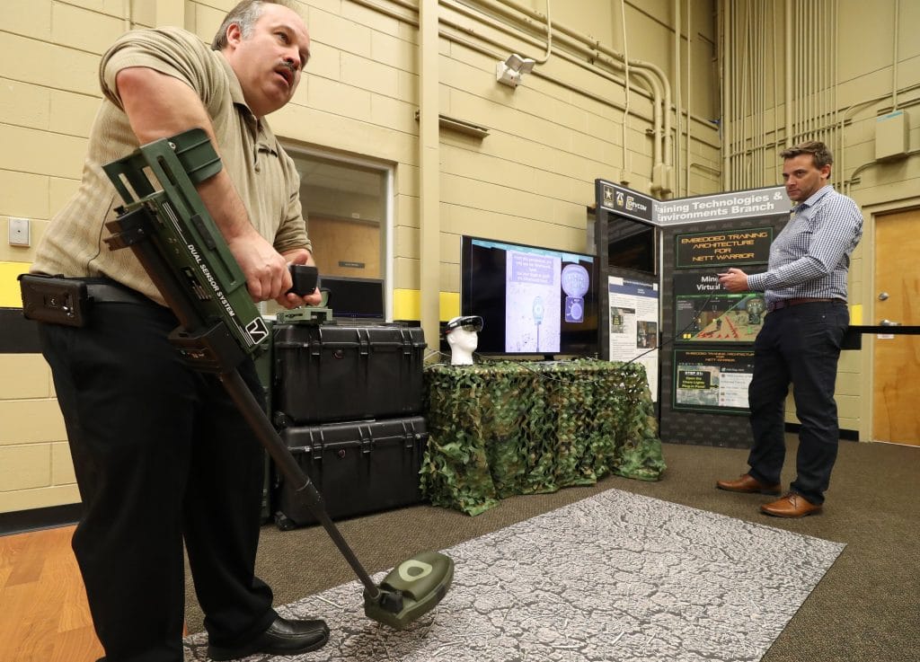 Using virtual reality, US Army researchers seek to train soldiers on ...