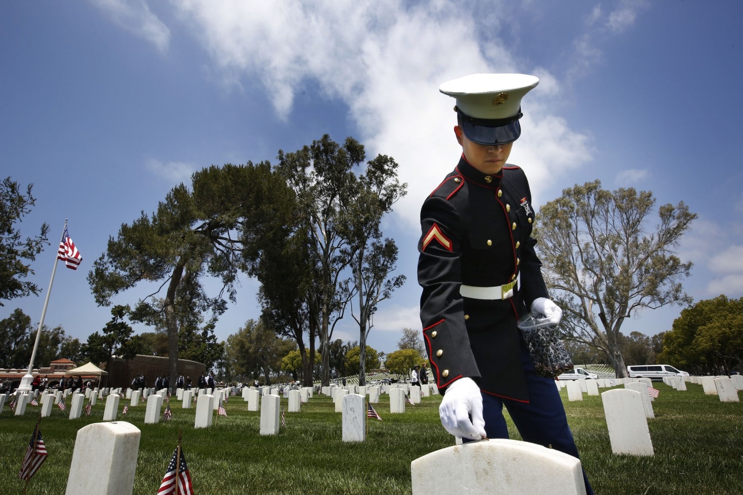 VA national cemeteries resume military honors services | American ...