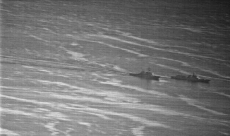 New Navy photos show Chinese destroyer's near collision with US ...