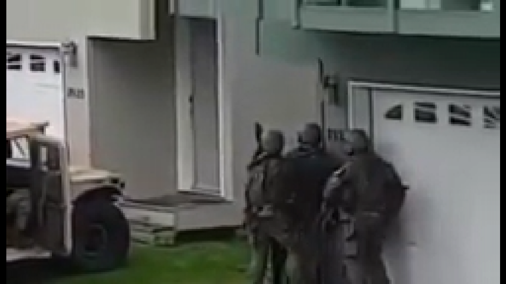 WATCH: FBI Alaska SWAT Team's massive breach fail