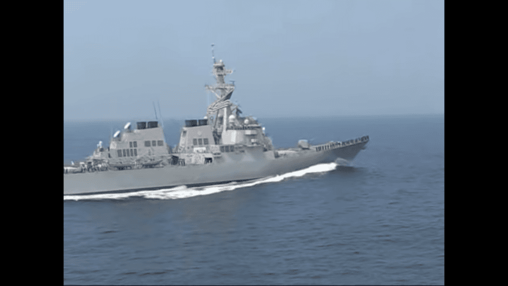 WATCH: Stunning footage of a US Navy Arleigh Burke-class destroyer's ...