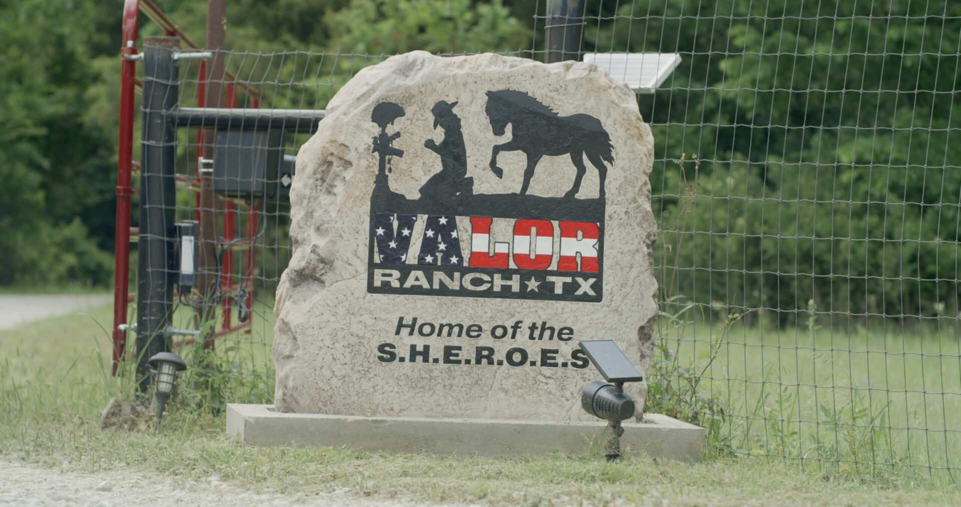 Pics/Video: Can-Am donates off-road vehicle and training to women vets ...