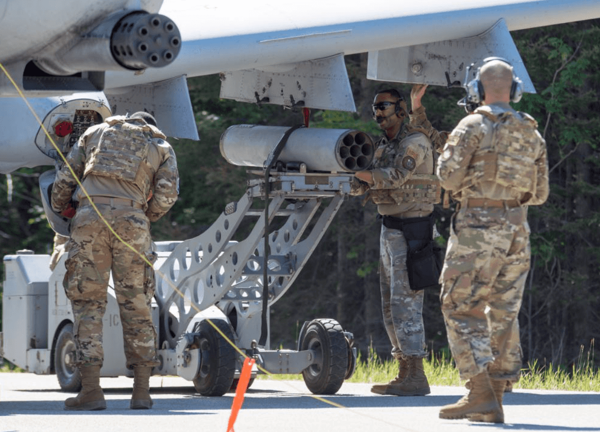 Pics/Videos: Air Force A-10s land on, take off from Michigan highway ...
