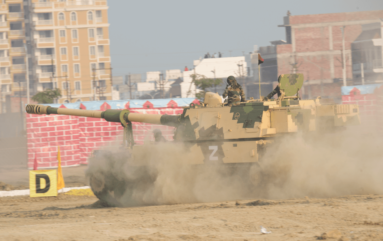 Indian Army deploys K9 Vajra Howitzers in border areas close to China ...