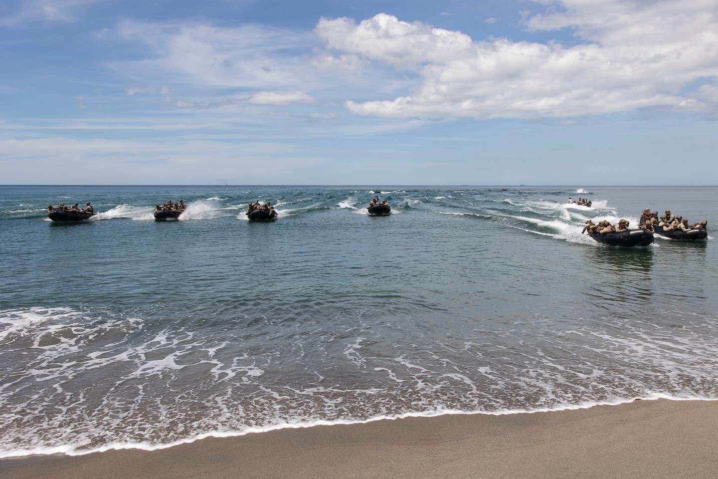 Pics: US Marines storm South China Sea beach on China's doorstep